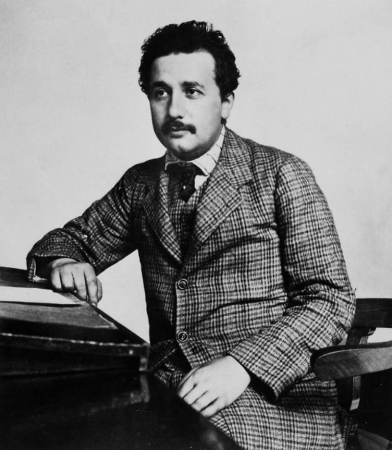 Albert Einstein Pics: Famous Photos Every Student Should Know